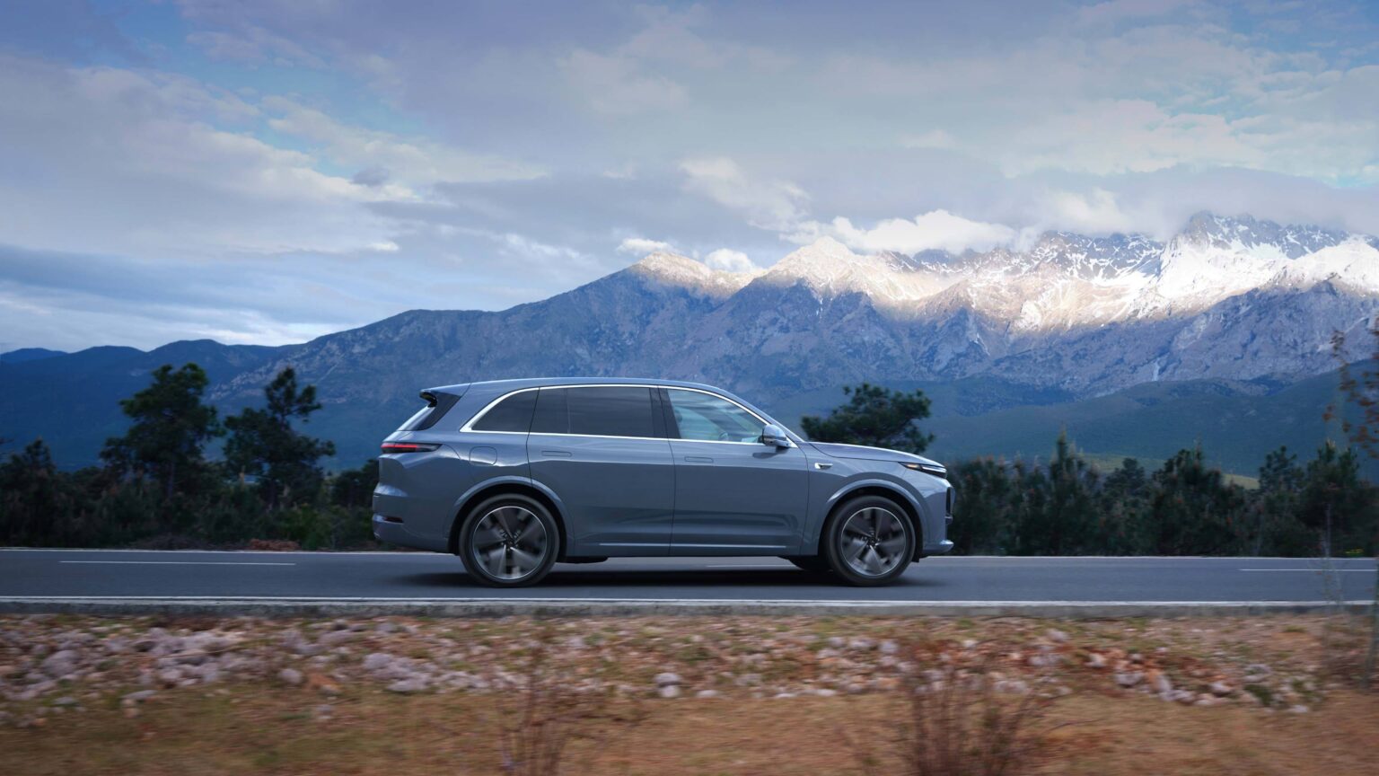 Li L7 новый гибридный внедорожник премиум-класса в официальном дилере ...